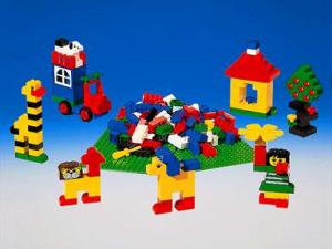 Bricker - Construction Toy by LEGO 4273 Play Table Set